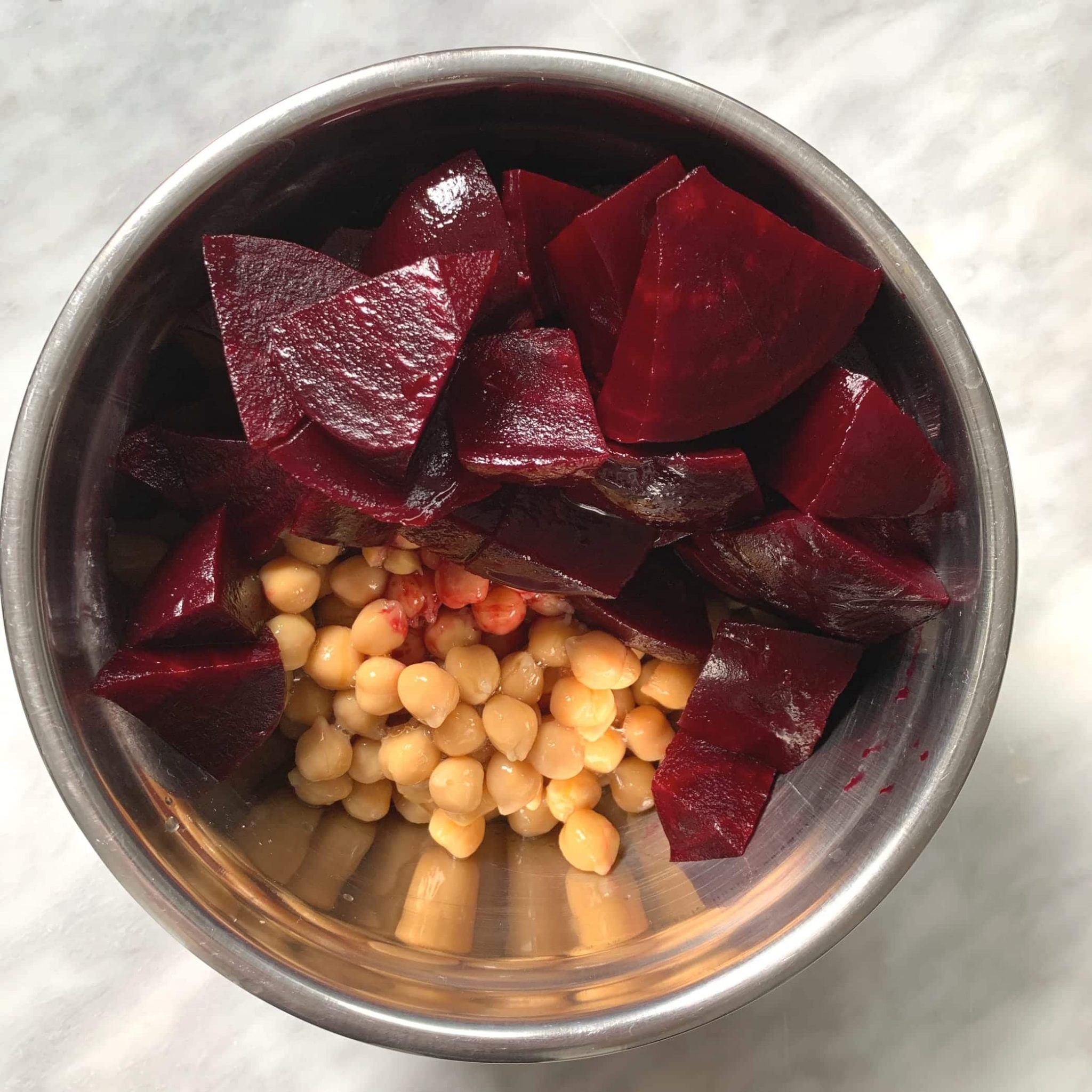 Apéro sain : houmous de betterave et avocat - Yuka