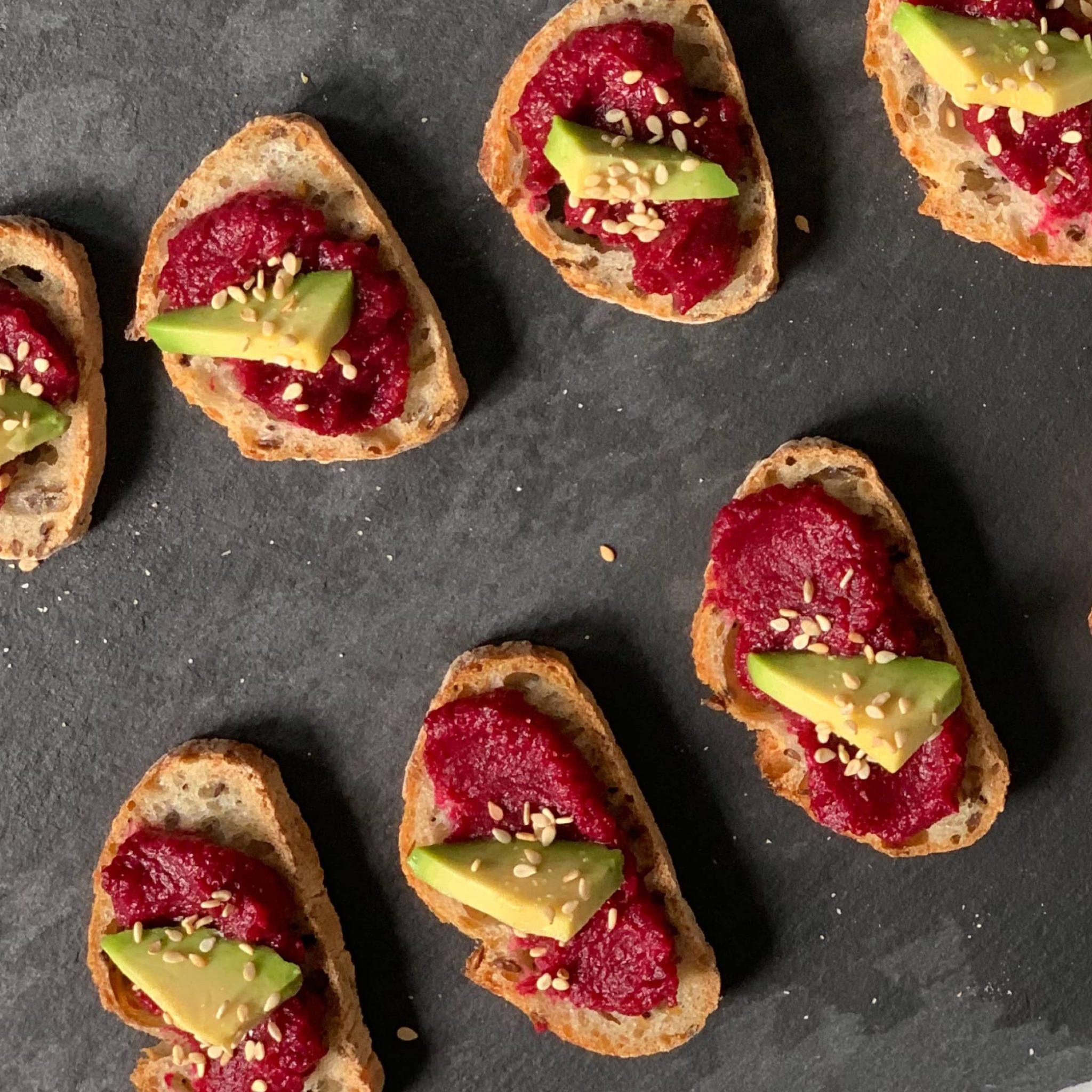 Apéro sain : houmous de betterave et avocat - Yuka