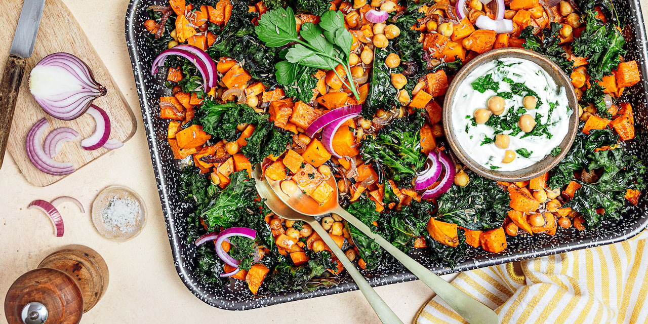 Maple Roasted Sweet Potato with Chickpeas, Kale & Red Onion - Yuka